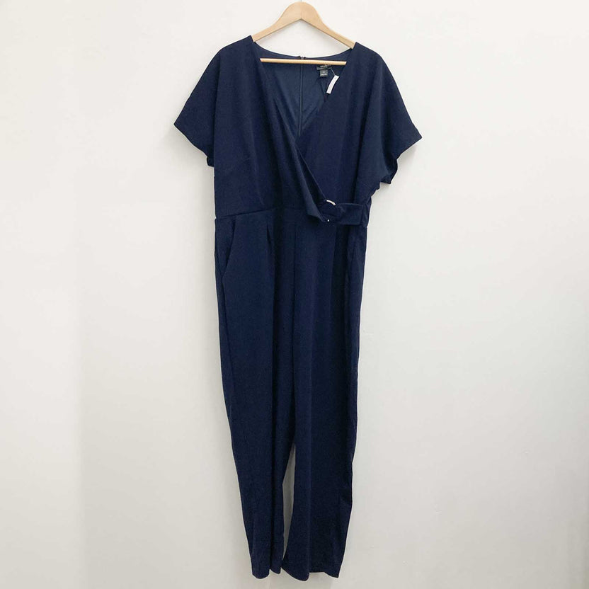 Here's What Preloved Fashion Actually Means – Green Heart Collective